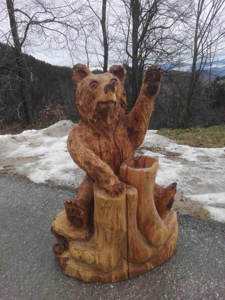 Lesene skulpture, medvedi v vseh oblikah - Jernej Verbuč